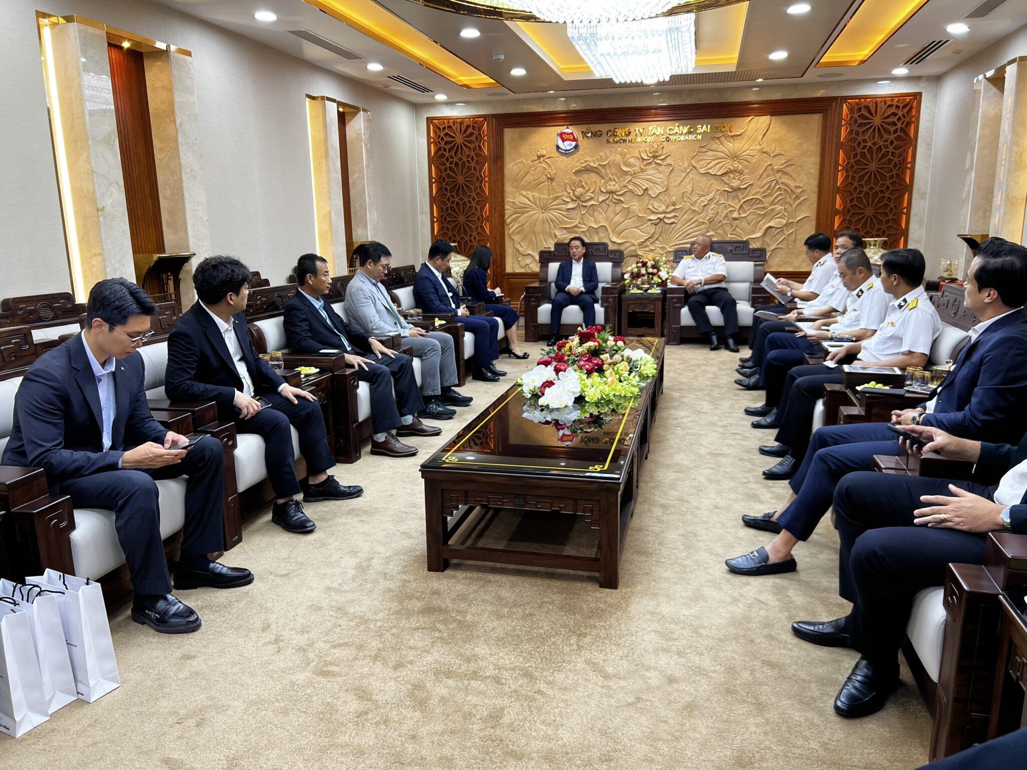 22.09.2023 - The visiting of the Chairman of KCTC Korea at the headquarters of Tan Cang Saigon ...